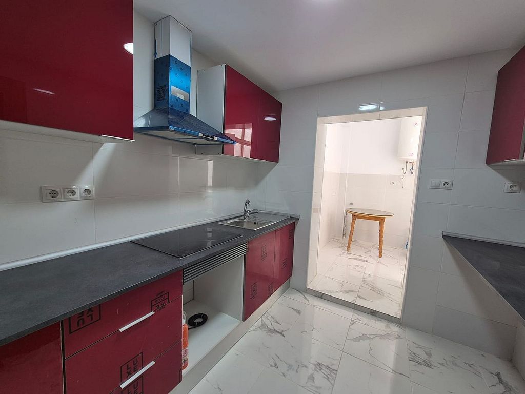 Piso en Virgen del Remedio, Alicante · 111623052 - yaencontre