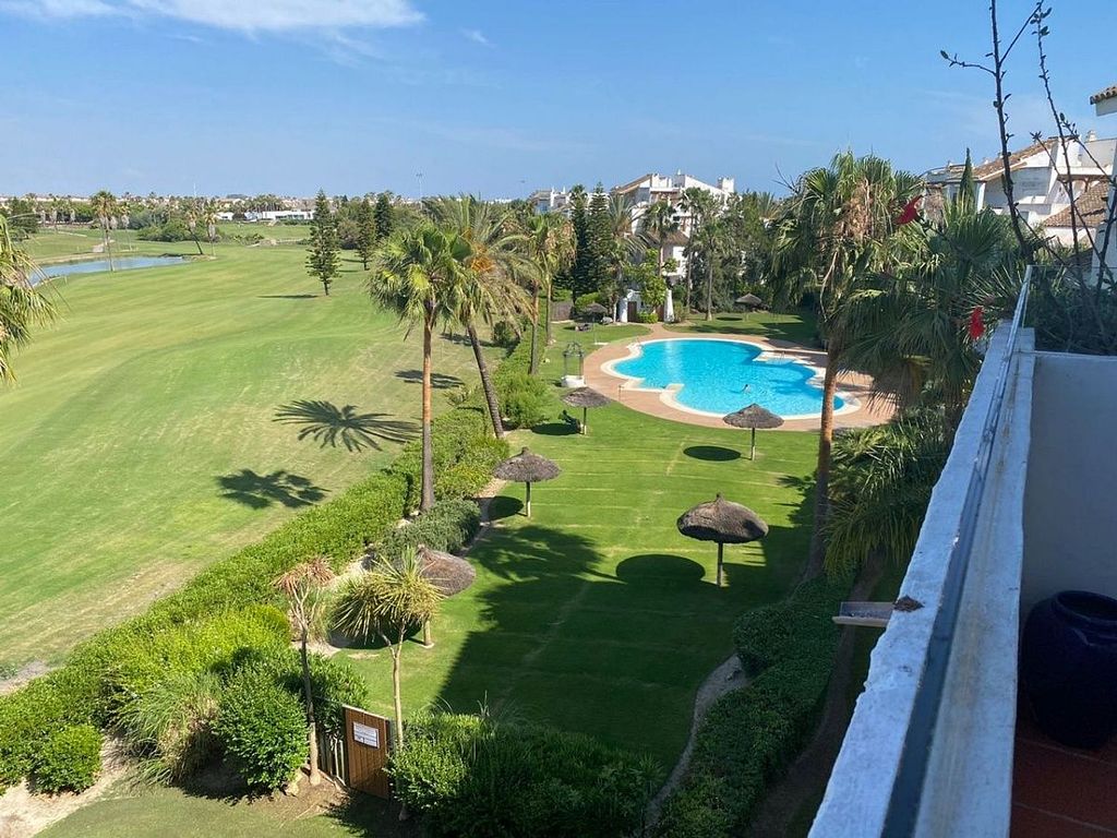 Garaje en venta en calle La Caleta, Costa Ballena Golf, Rota - yaencontre