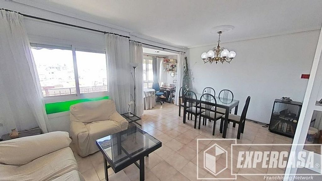 Venta de piso en En Corts, Valencia · 109164038 - yaencontre