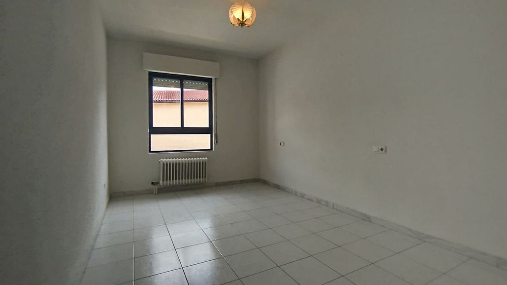 Venta de piso en San Cristóbal de la Cuesta · 111662453 - yaencontre