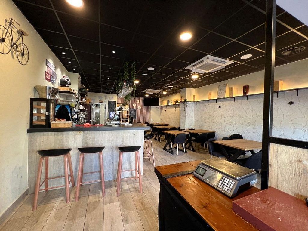 Restaurante en traspaso en Miralbueno, Zaragoza · 111758525 - yaencontre