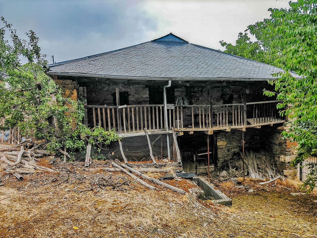 Casa en venta en Trabadelo · 110196876 - yaencontre