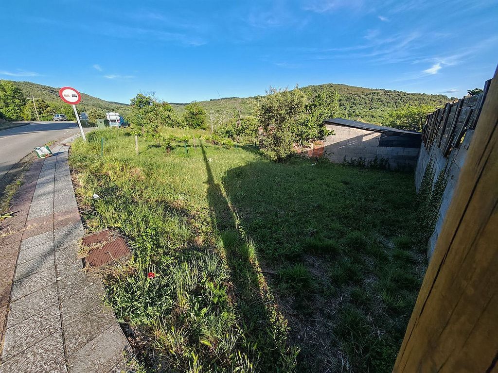 Venta de terreno en Bembibre · 110196970 - yaencontre
