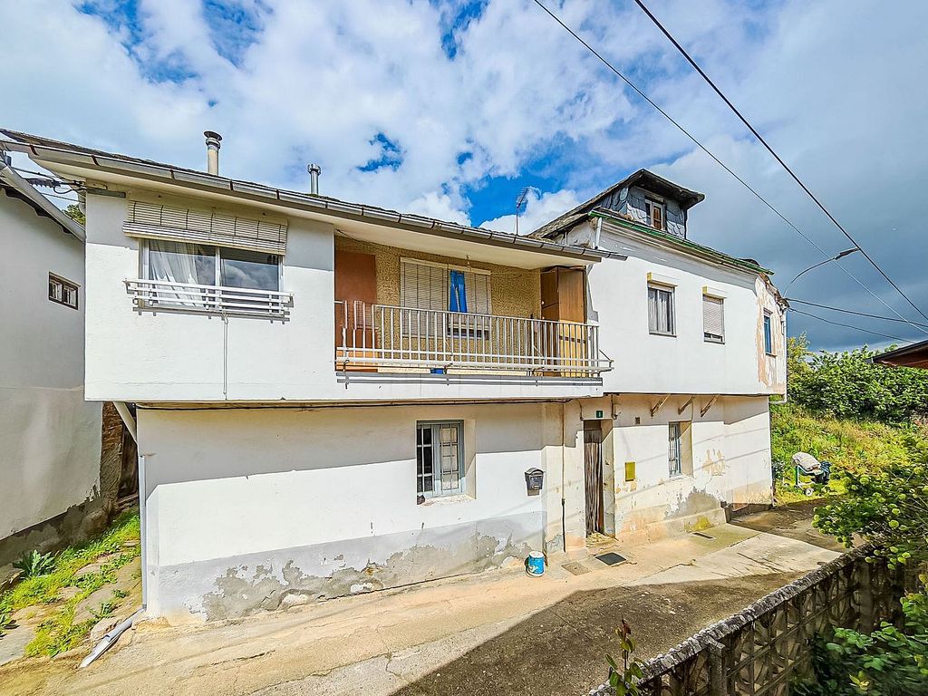 Venta de chalet en Arganza · 110196885 - yaencontre