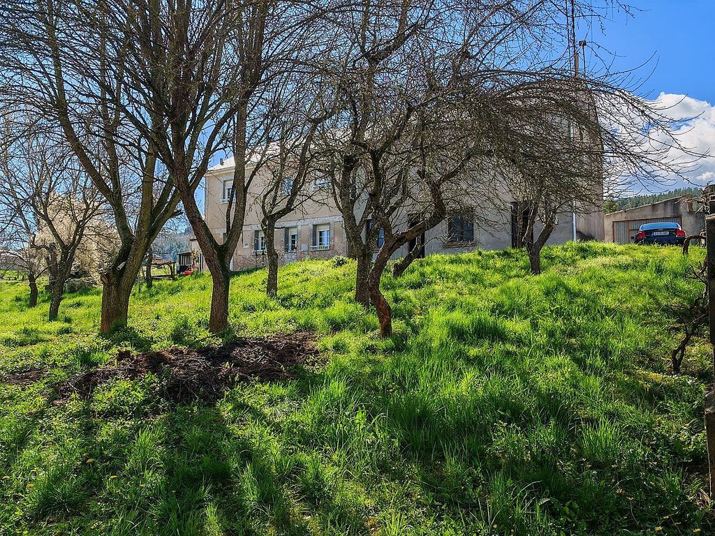 Casa en Vega de Espinareda · 110196987 - yaencontre