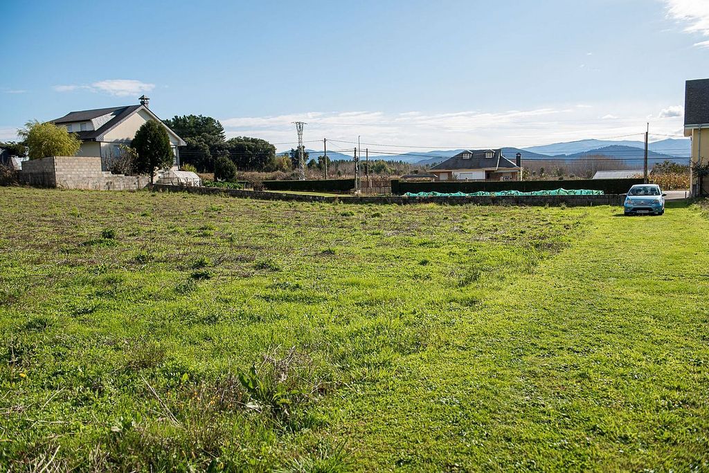 Venta de terreno en Cabañas Raras · 110196953 - yaencontre