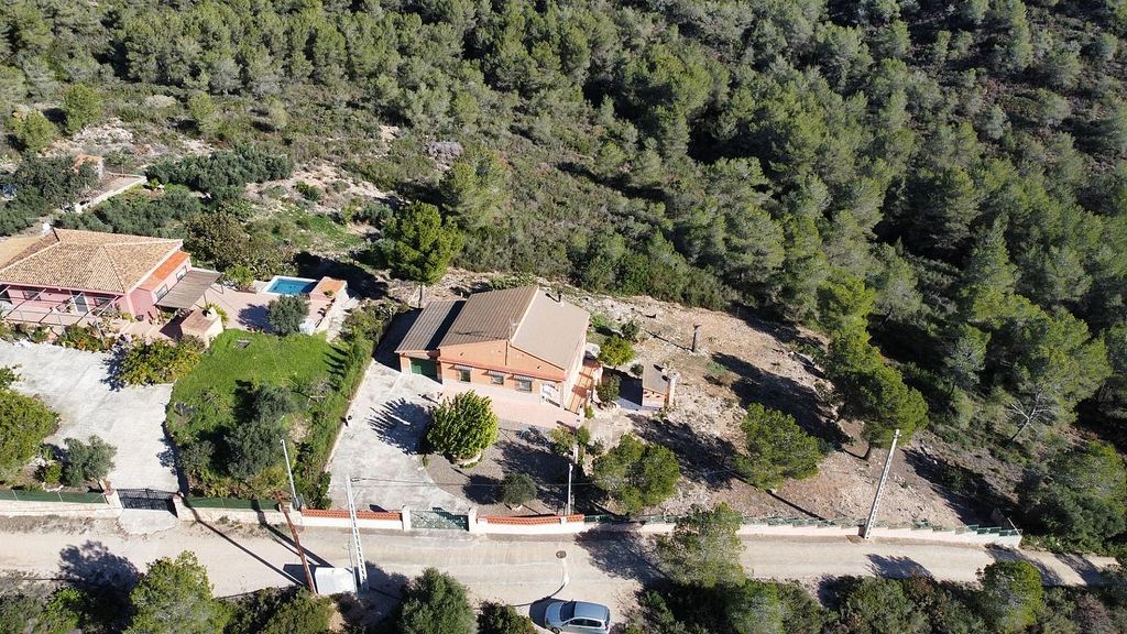 Chalet en venta en calle Mas Mateu, Montmell, El - yaencontre