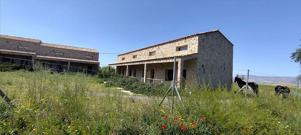 Venta de edificio en Dólar · 110229540 - yaencontre