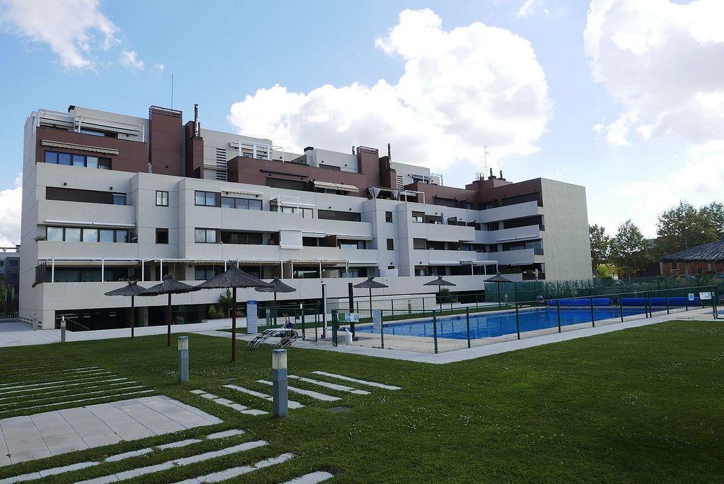 Piso en venta en calle Roble, Yebes - Valdeluz, Yebes - yaencontre