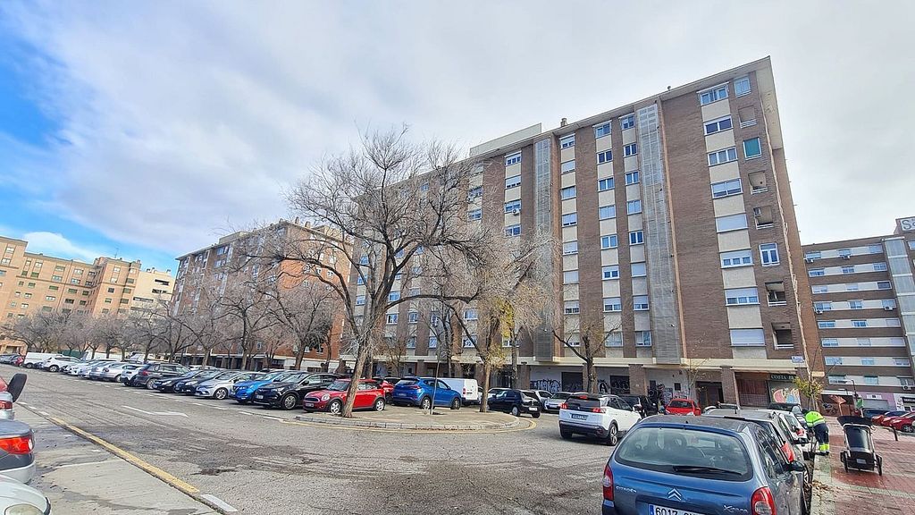 Venta de piso en Salvador Allende, Zaragoza · 110191738 - yaencontre