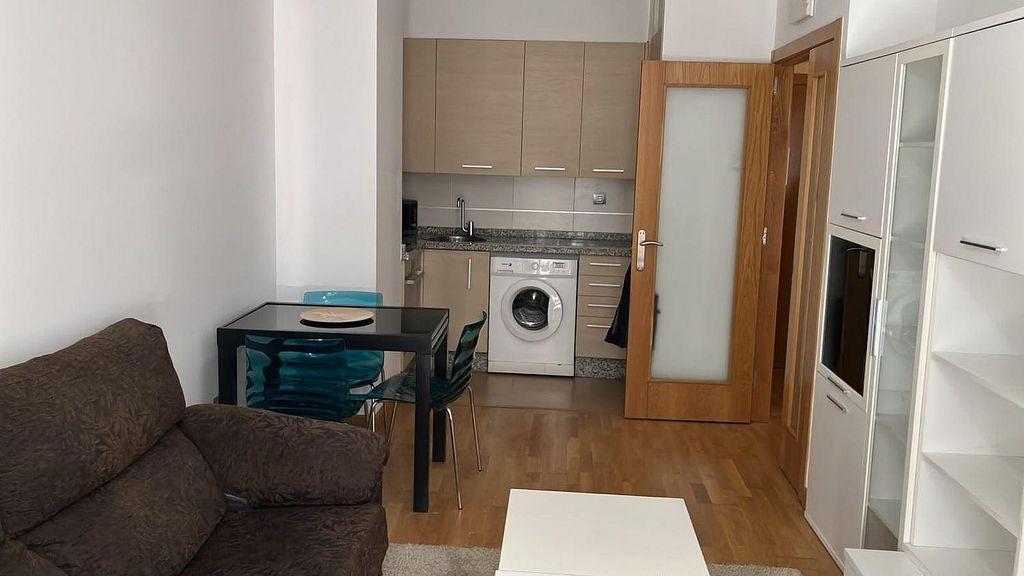 Alquiler de temporada de piso en Areal – Zona Centro, Vigo · 111713980 ...