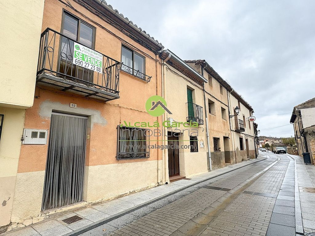 Venta de casa adosada en Burgo de Osma-Ciudad de Osma · 109885733 ...