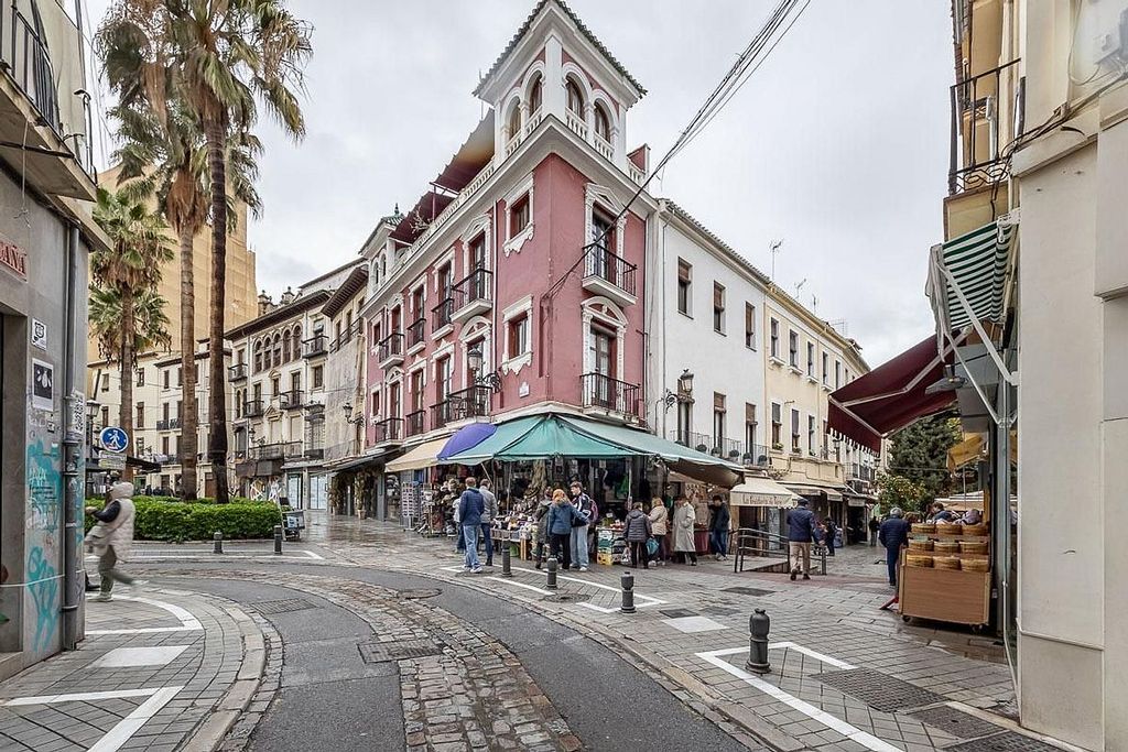 Edificio en venta en Centro - Sagrario, Granada · 110324214 - yaencontre