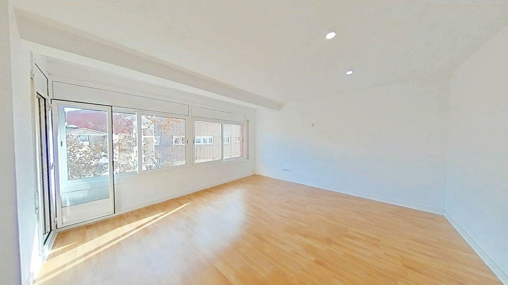 Piso en venta en Vallparadís, Terrassa · 110334221 - yaencontre