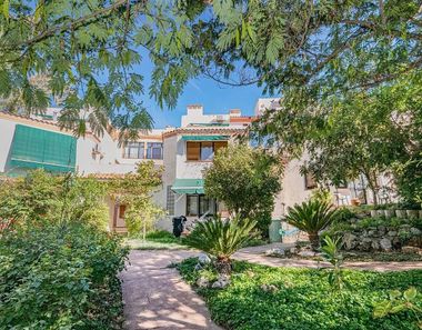 Venta de 8 pisos y viviendas en Pantano de Cubillas, Atarfe con ...